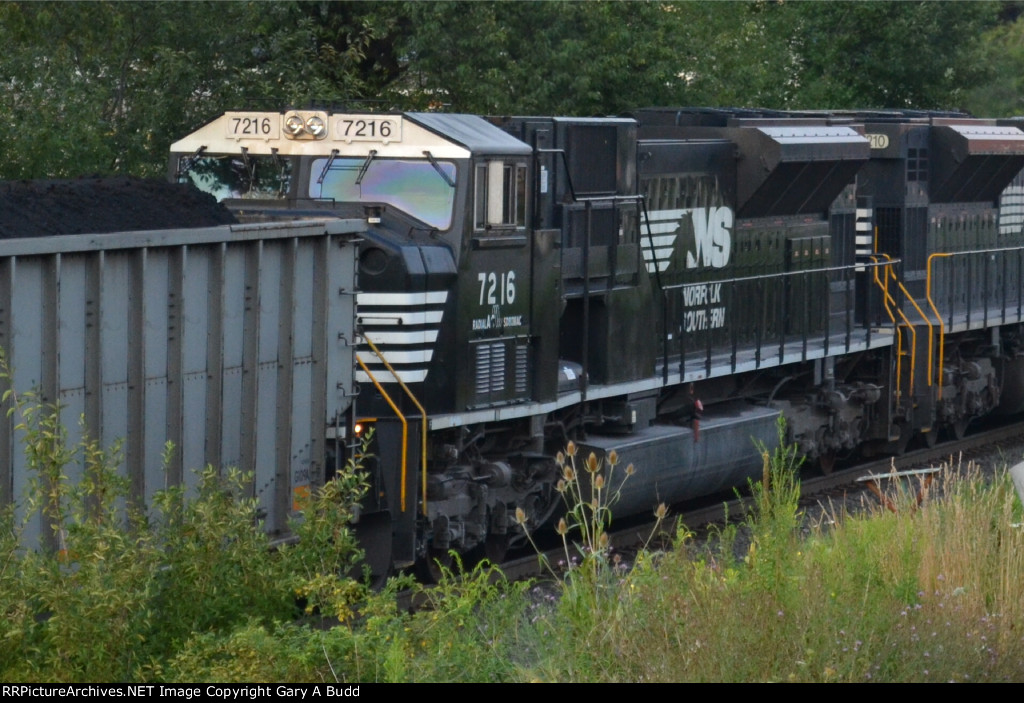NORFOLK SOUTHERN SD80MAC 7216